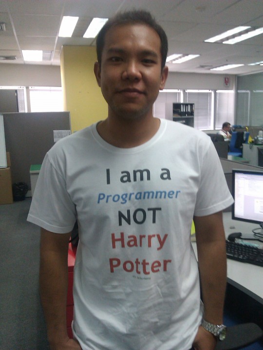 เสื้อสกรีน I am a programmer - ร้านโมนามาเฟีย